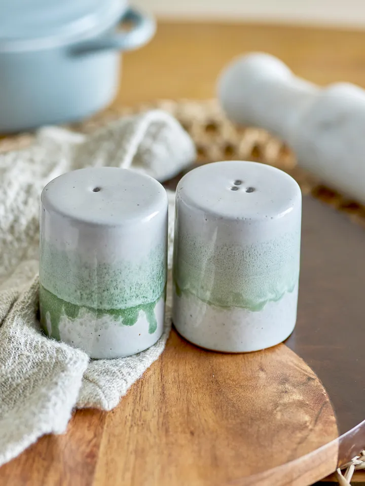 Paula salt and pepper shaker from Bloomingville - NordicNest.com