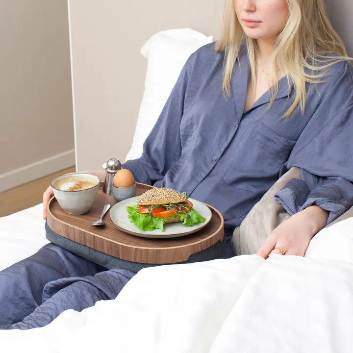 Bosign Knee tray curveline medium 26x39 cm from Bosign - NordicNest.com