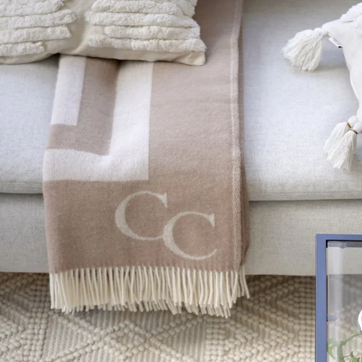Monogram wool throw 130x200 cm from Classic Collection - NordicNest.com