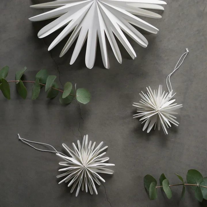 Paper flake decoration from DBKD - NordicNest.com