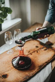 Whale decanting funnel with strainer from Dorre - NordicNest.com