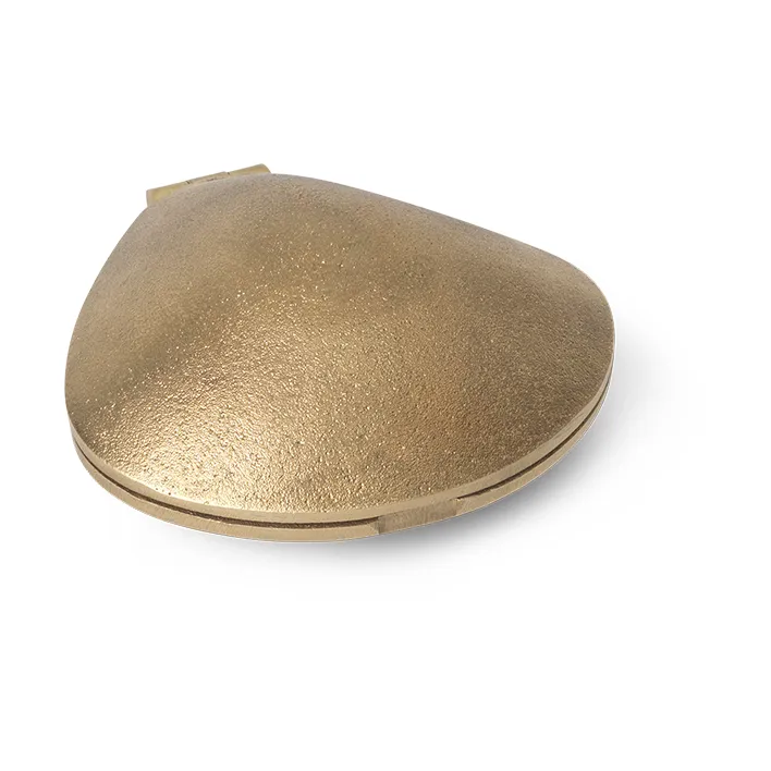Clam candle holder from Ferm Living - NordicNest.com