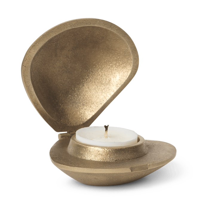 Clam candle holder from Ferm Living - NordicNest.com Clam candle holder from Ferm Living - NordicNest.com