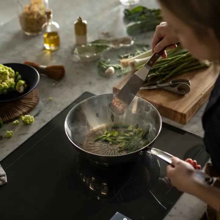 All Steel Pure wok from Fiskars - NordicNest.com