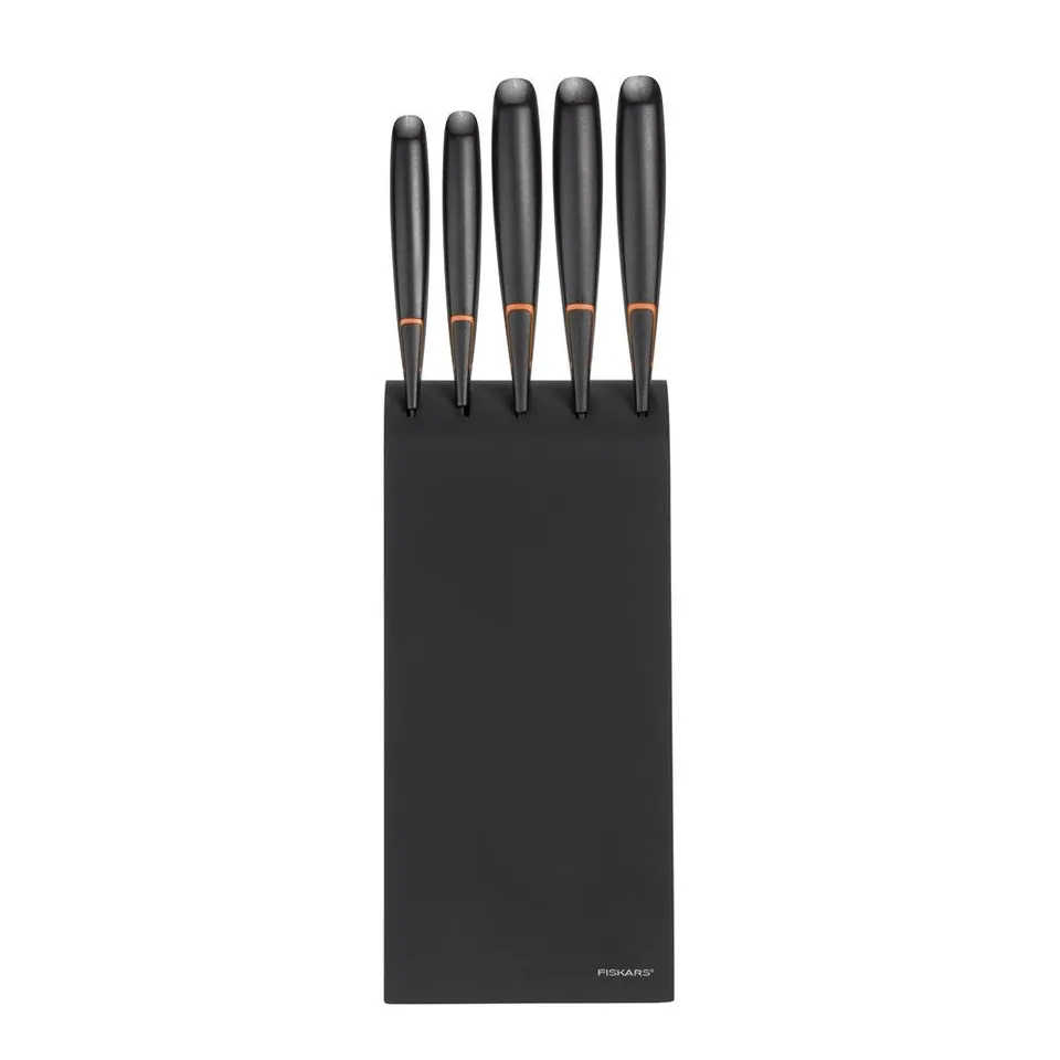Edge knife block with 5 knives from Fiskars - NordicNest.com