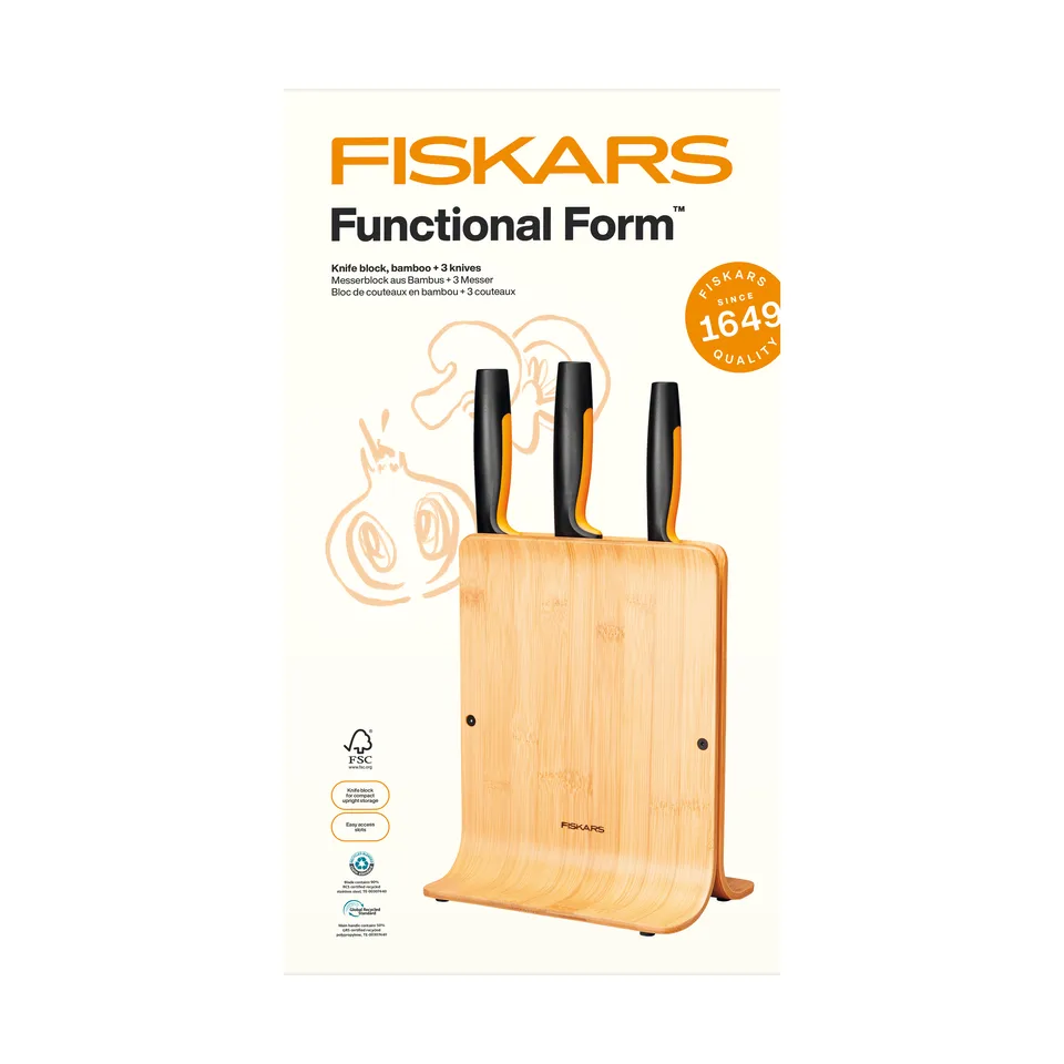 Functional Form knife set with knife block from Fiskars - NordicNest.com