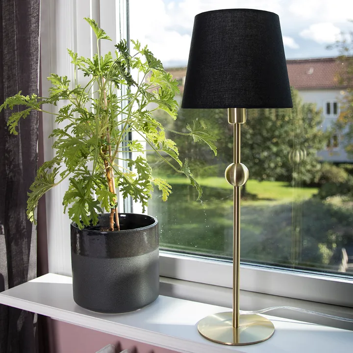 Astrid lamp base from Globen Lighting - NordicNest.com