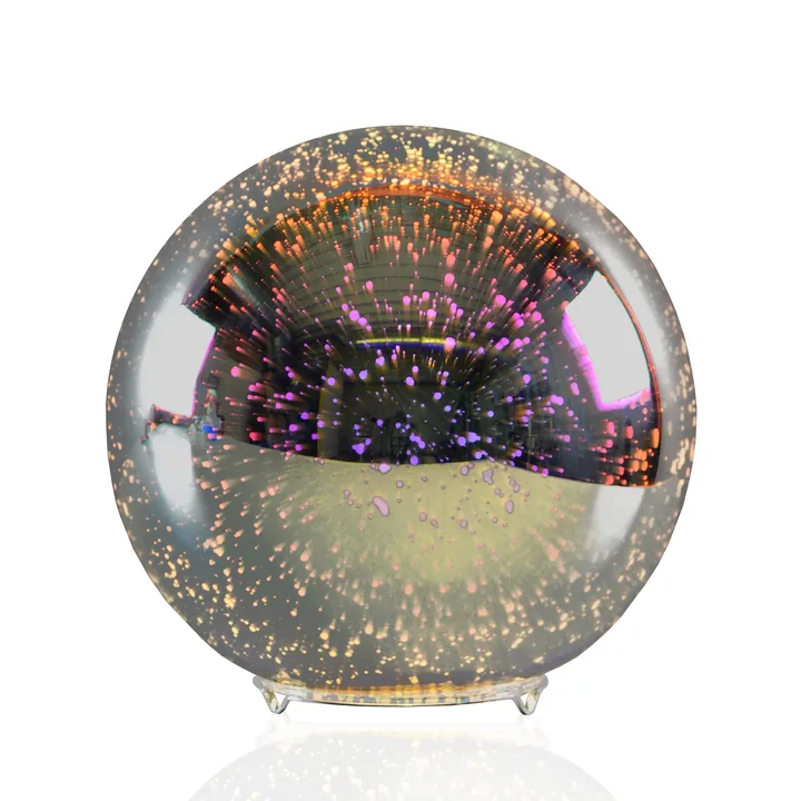 Fireworks table lamp from Globen Lighting - NordicNest.com
