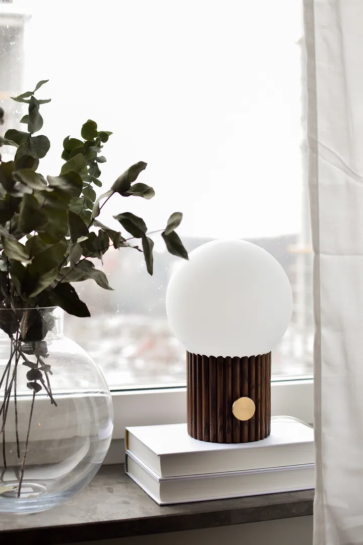 Hubble table lamp Ø15 cm from Globen Lighting - NordicNest.com
