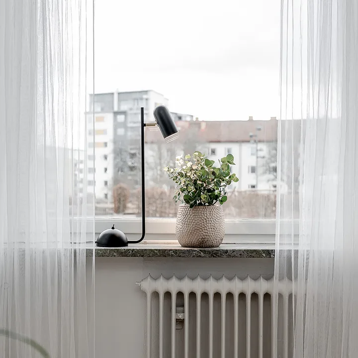 Swan table lamp from Globen Lighting - NordicNest.com