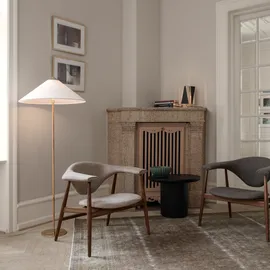 9602 floor lamp from GUBI - NordicNest.com