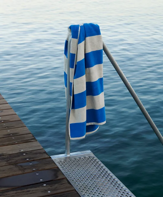 Frotté Stripe towel 50x100 cm from HAY - NordicNest.com
