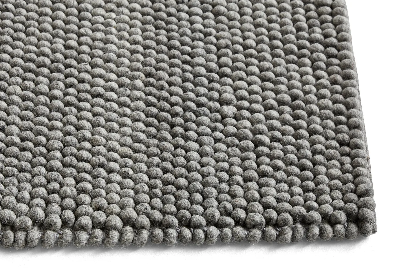 Peas wool rug 140x200 cm from HAY - NordicNest.com