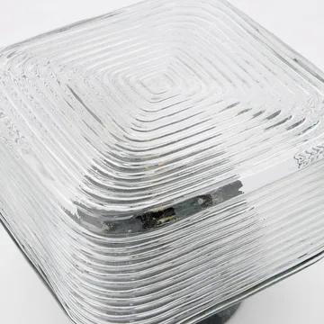 Neat table lamp from House Doctor - NordicNest.com