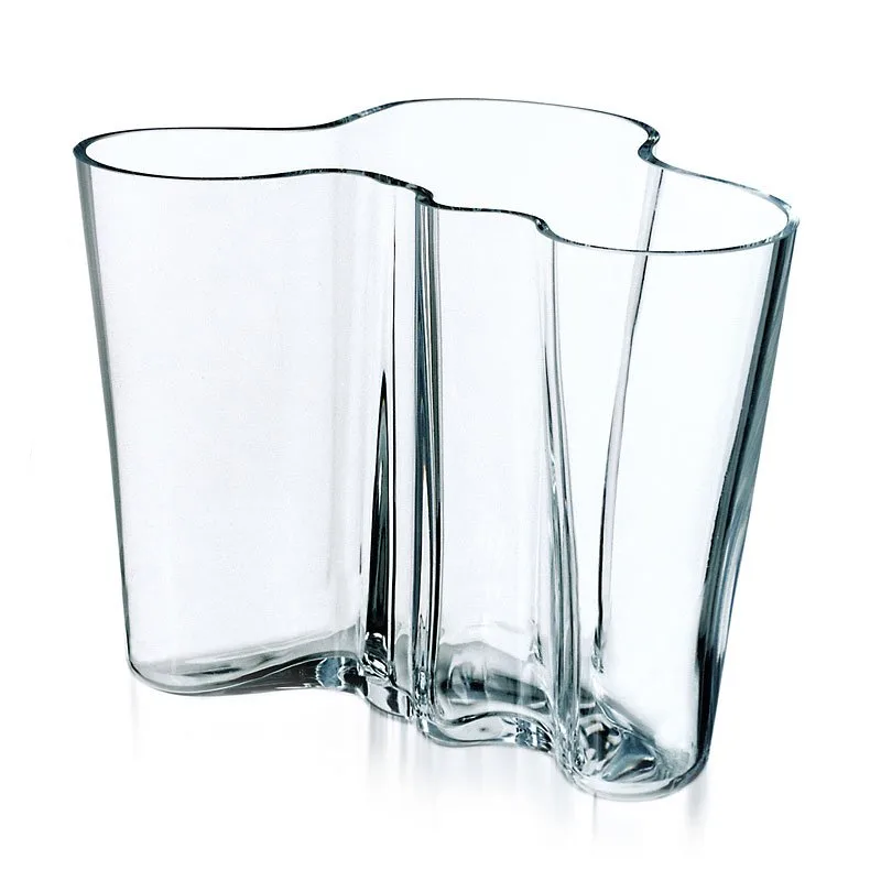 Alvar Aalto vase Savoy clear from Iittala - NordicNest.com