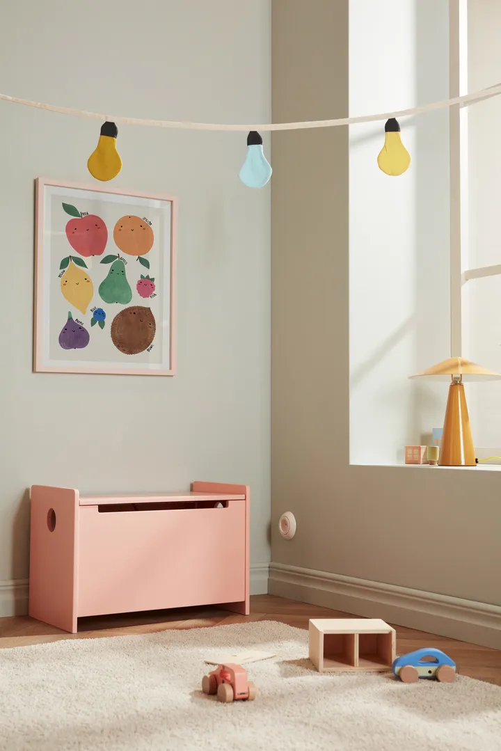 Star chest from Kid's Concept - NordicNest.com