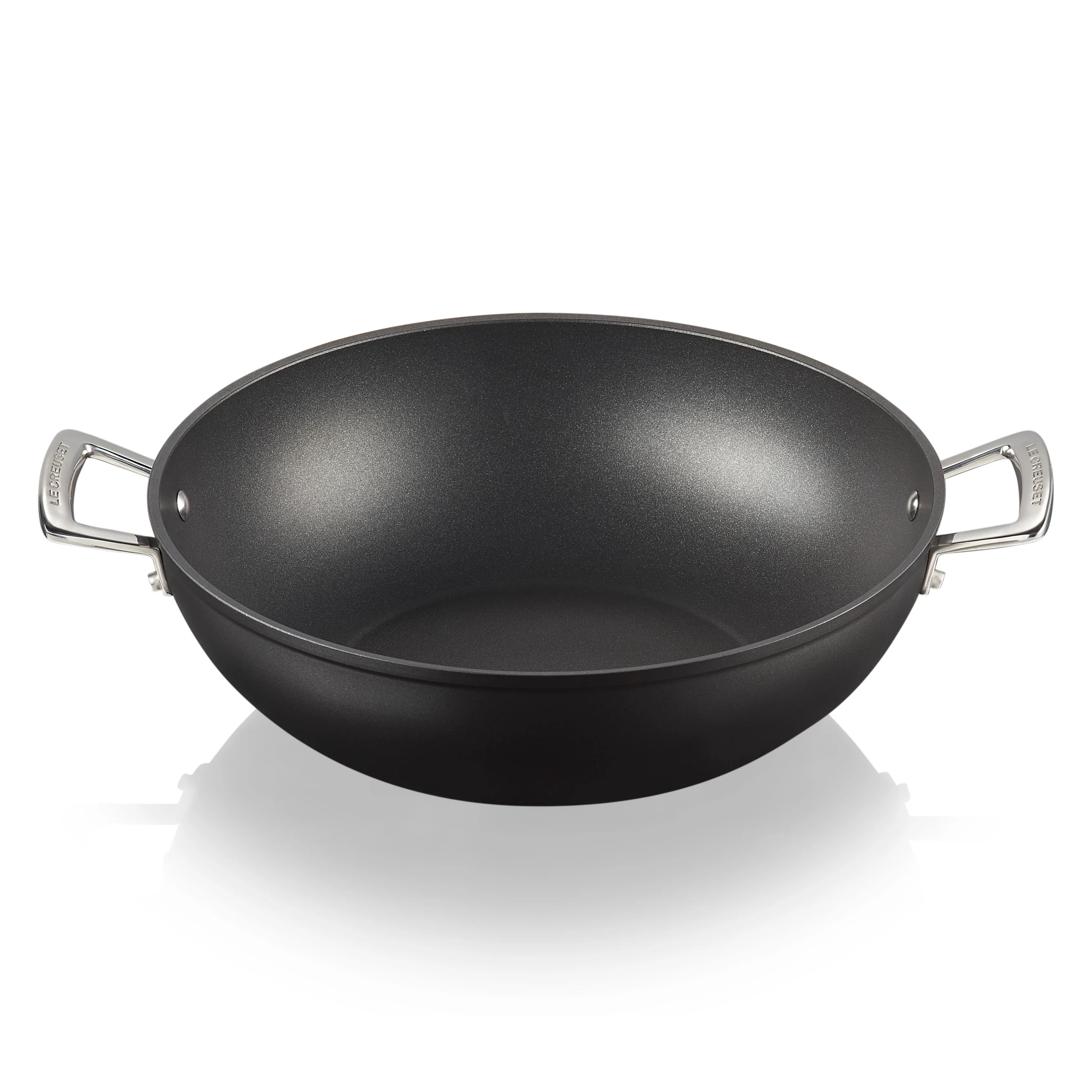 Le Creuset aluminum wok from Le Creuset - NordicNest.com