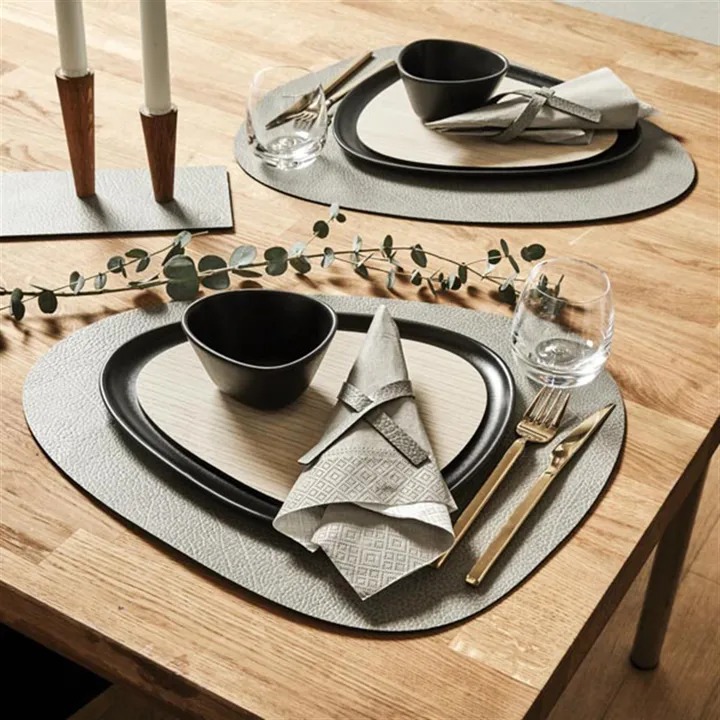 Hippo placemat curve from LIND DNA - NordicNest.com
