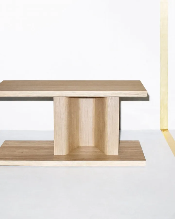 BIT table from Massproductions - NordicNest.com