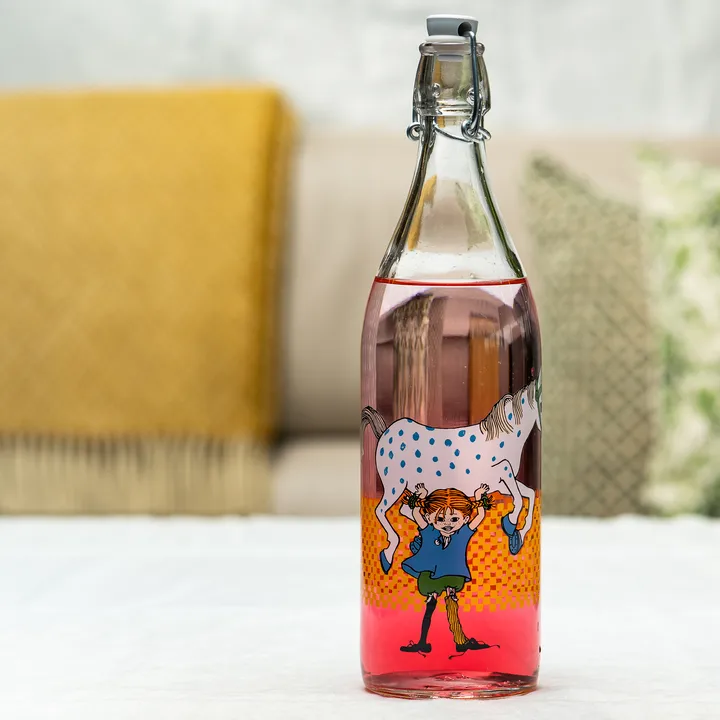 Pippi glass bottle 1 l from Muurla - NordicNest.com
