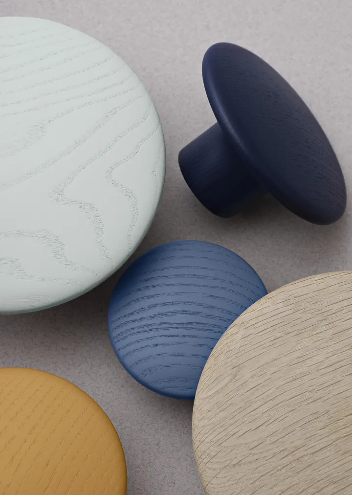 Dots wood hook sage green from Muuto - NordicNest.com