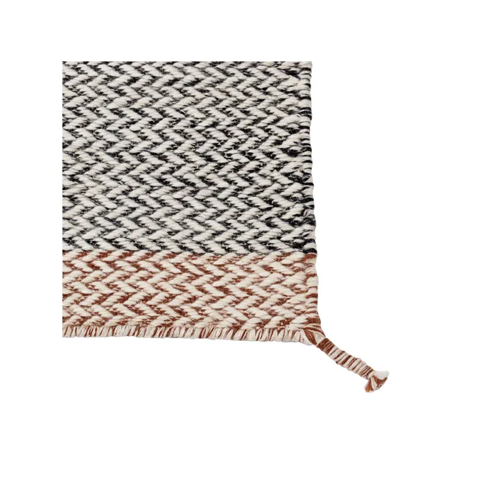 Ply rug 270x360 cm from Muuto - NordicNest.com