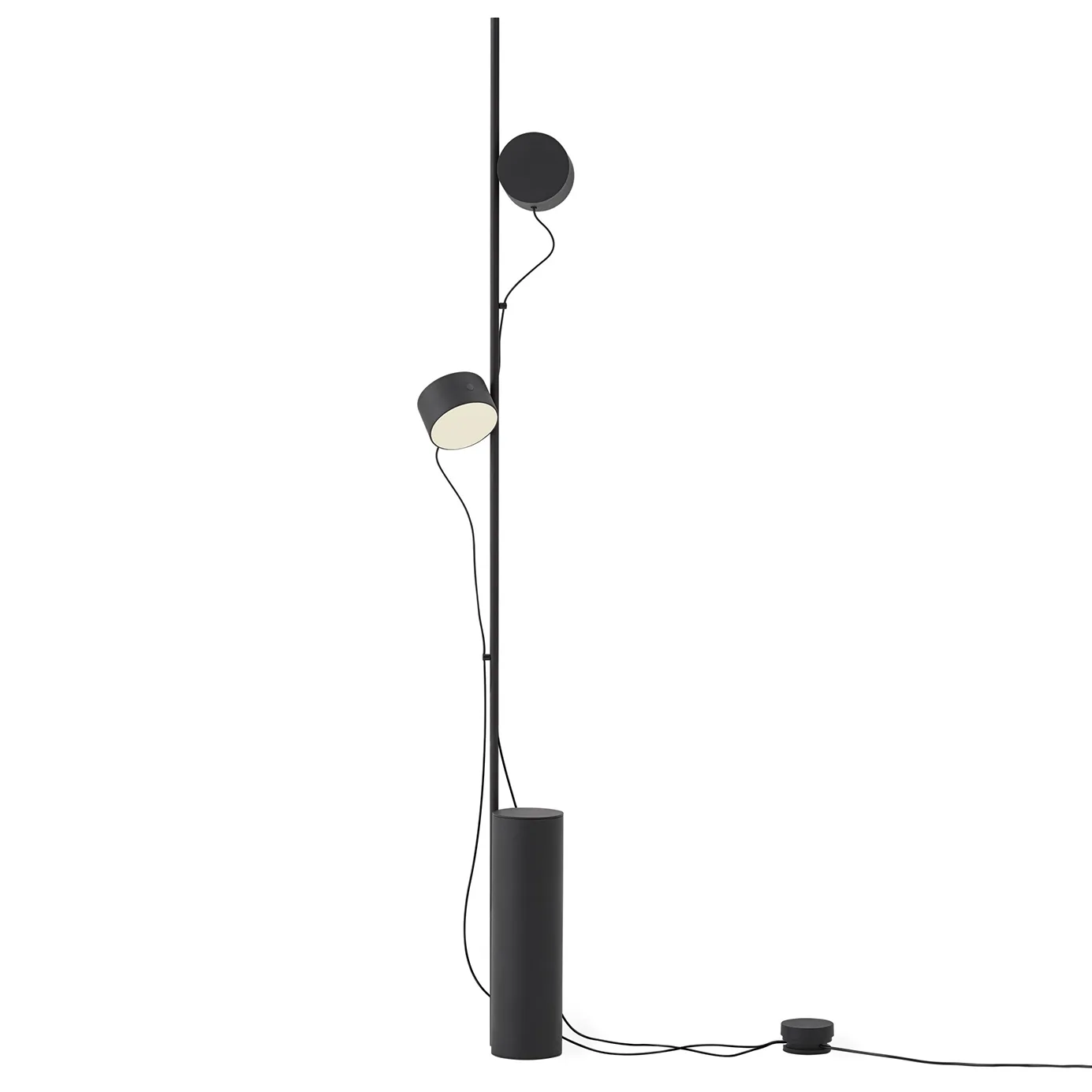 Post floor lamp from Muuto - NordicNest.com