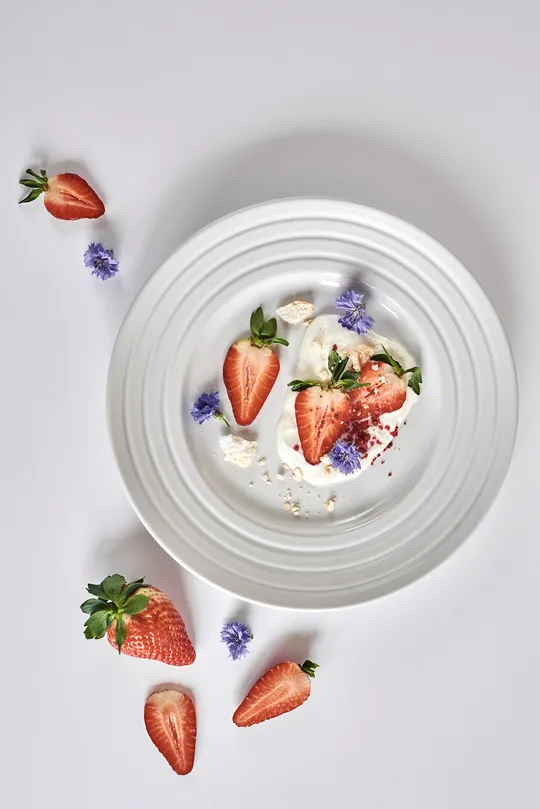 Lines plate Ø27 cm from NJRD - NordicNest.com