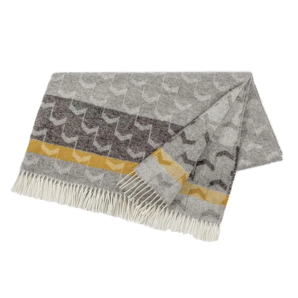 Arrow wool throw from Scandi Living - NordicNest.com