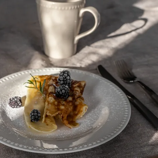 Dots small plate 22 cm 4-pack from Scandi Living - NordicNest.com