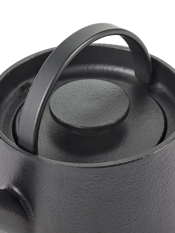 Inku teapot cast-iron 80 cl from Serax - NordicNest.com
