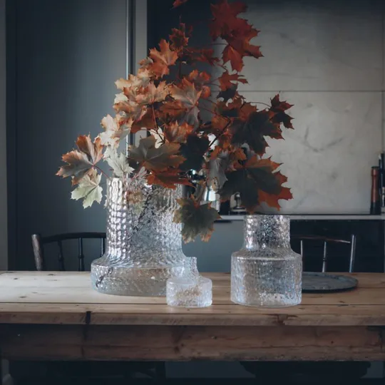 Kolonn vase structured from Skrufs Glasbruk - NordicNest.com