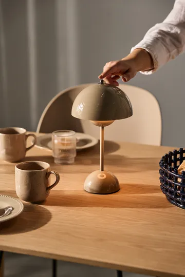 Flowerpot portable table lamp VP9 from &Tradition - NordicNest.com