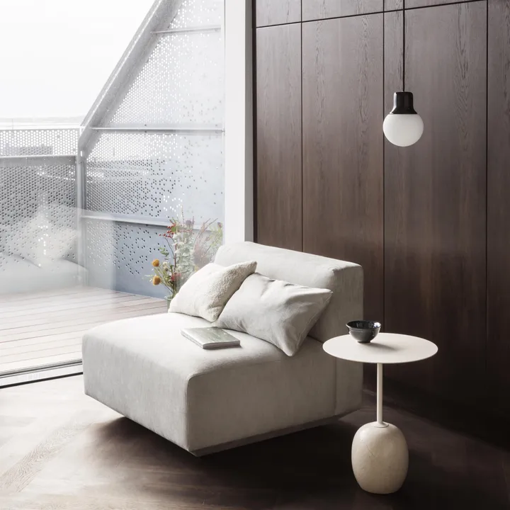 Lato side table LN8 from &Tradition - NordicNest.com