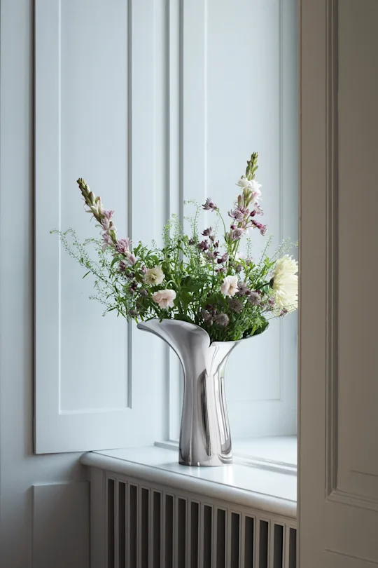 9 large vases for spring bouquets