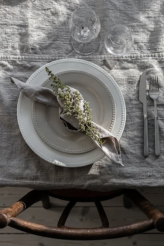 6 napkin folding ideas for your next dinner party