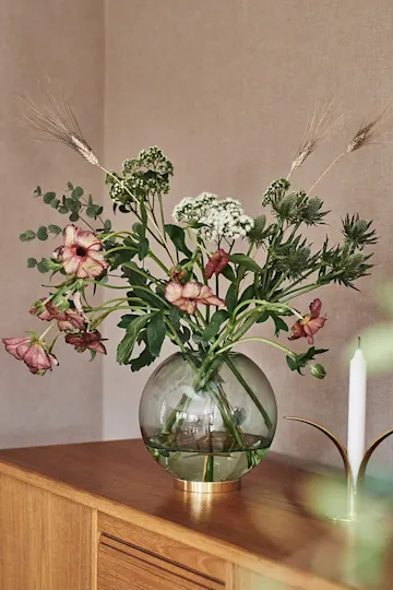 Choose the best vase for flowers – Expert tips for perfect arrangements