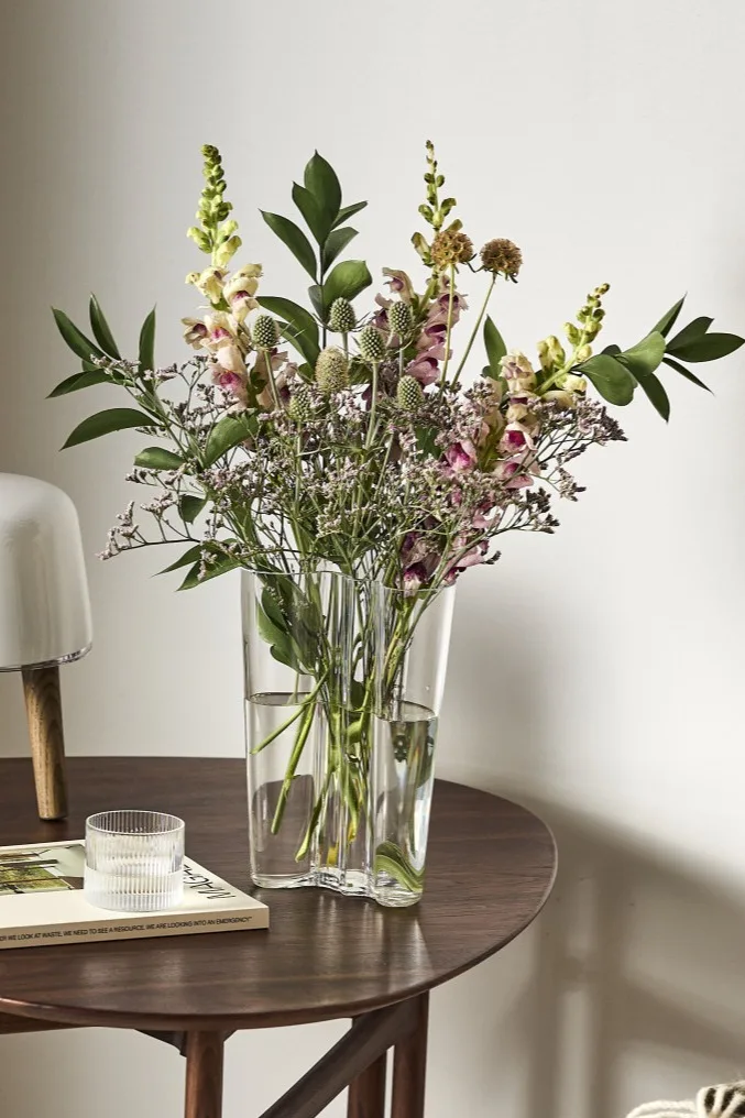 Choose the best vase for flowers – Expert tips for perfect arrangements