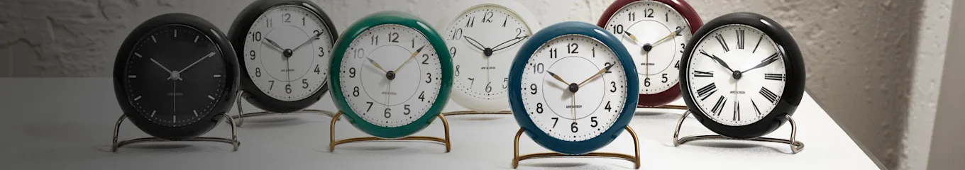 Arne Jacobsen - Stylish table and wall clocks