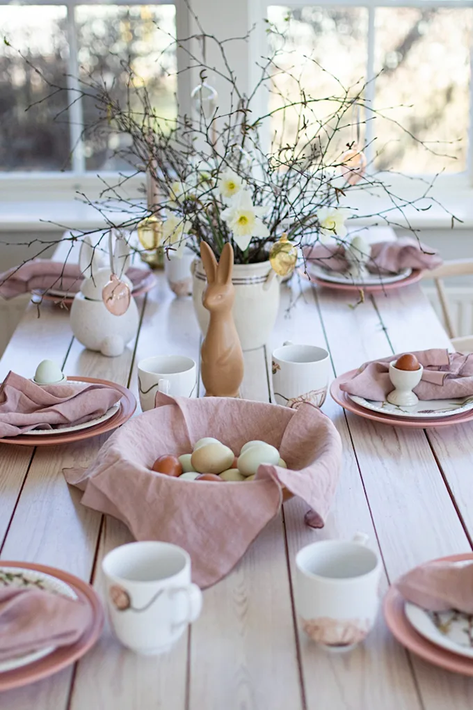 5 Easter table setting ideas for a bright and playful Easter table