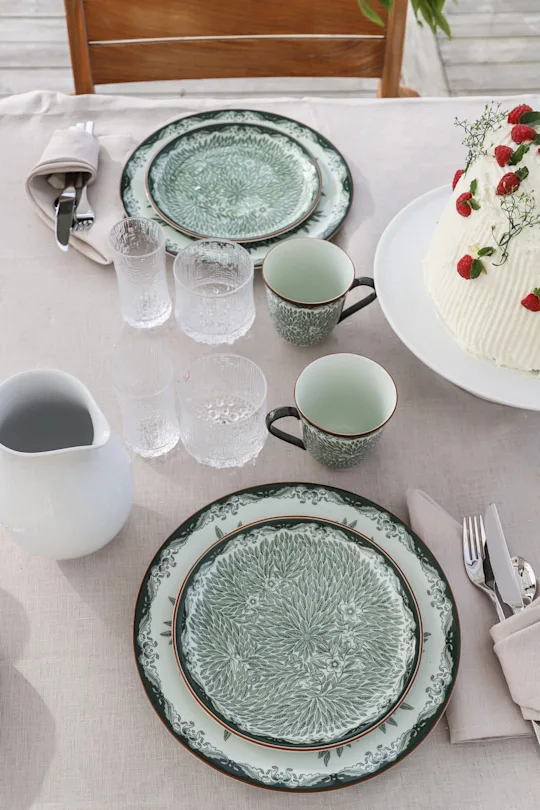 Discover Swedish midsummer party ideas