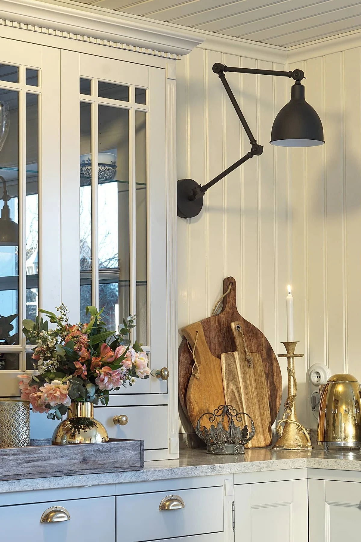 Create magic in your kitchen with the perfect kitchen lighting ideas